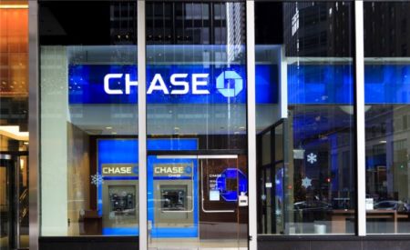 Difference between Chase and J.P. Morgan - diff.wiki